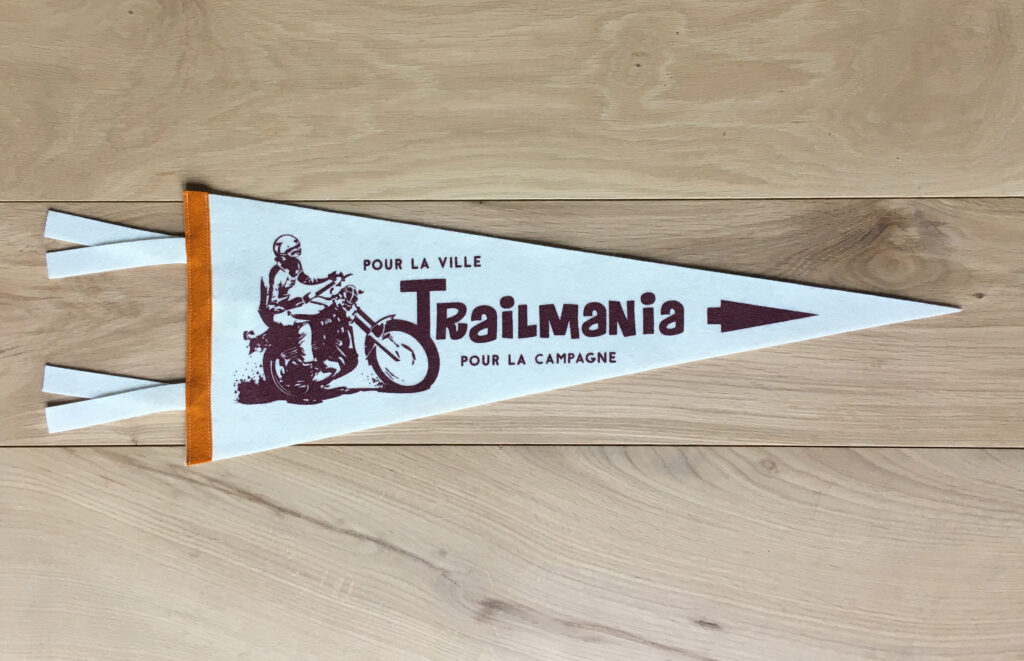 Grand Fanion "Trailmania" - LE FANION FRANÇAIS