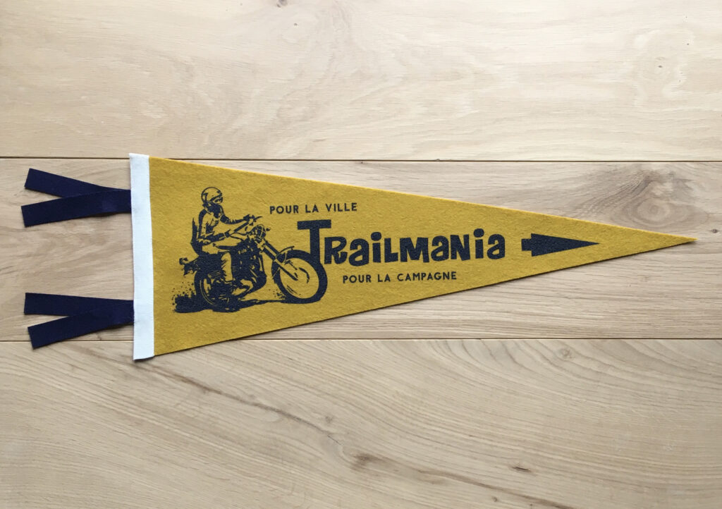 Grand Fanion "Trailmania" - LE FANION FRANÇAIS